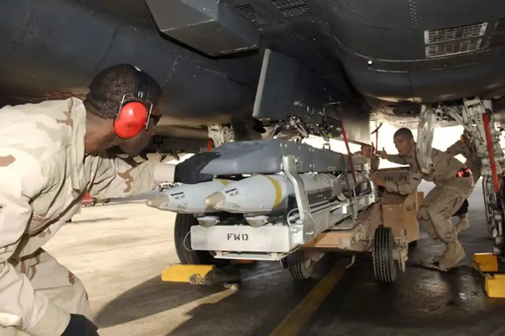 【有片】美批准向挪威出售GBU-39B炸彈 提升北約精準打擊力 -- 上報 / 國際