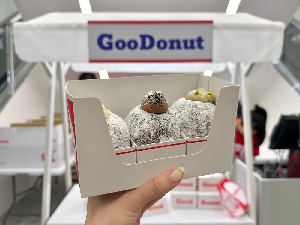 阿 KEN 甜甜圈「GooDonut」快閃 Dream Plaza！限時三天每日開賣 100 盒、排隊攻略先筆記 -- 上報 / 生活