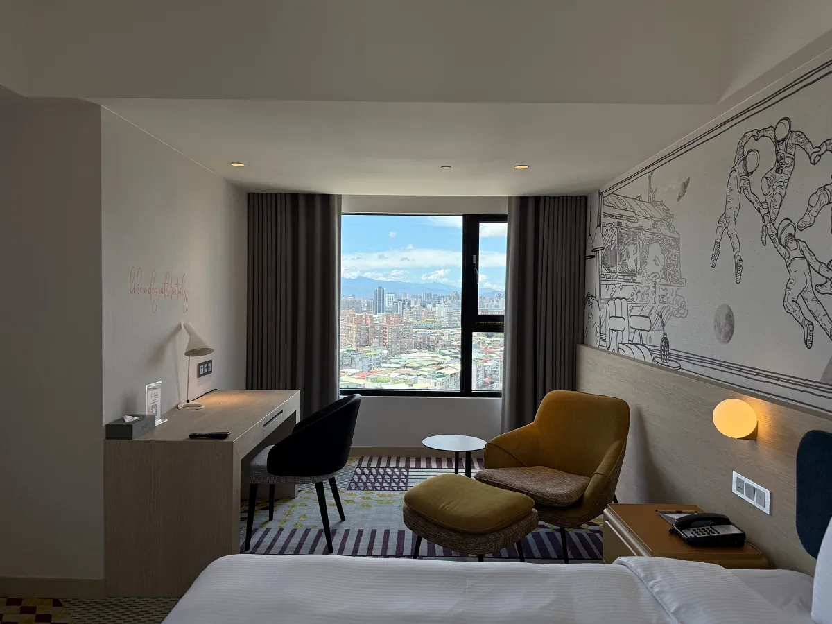 新北蘆洲新飯店「Two Tails Hotel Luzhou」開箱！客房遠眺 101、試營運每晚最低 3 千有找 -- 上報 / 生活