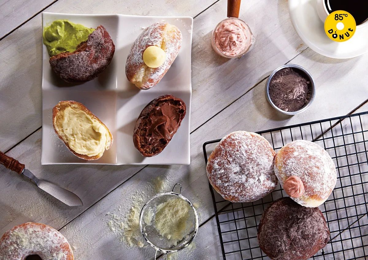 【完整菜單】85 度 C 生甜甜圈專賣店「這天」插旗台中！8 款口味最低 40 元起、開幕推原味甜甜圈一元加價購 -- 上報 / 生活